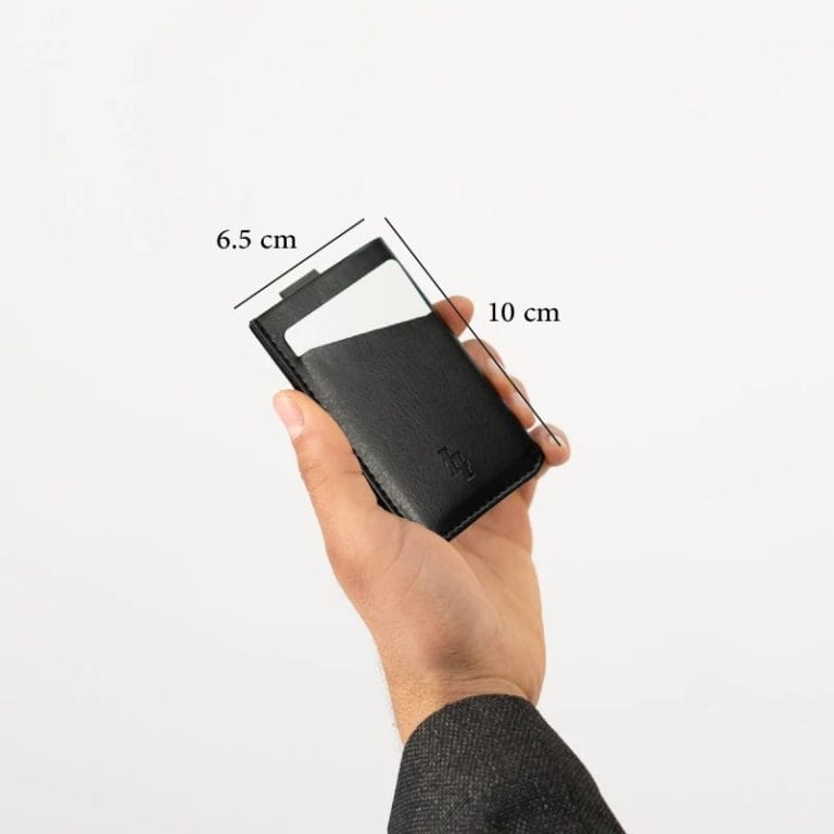 Sleeve Cards Holder - luffy Leathers